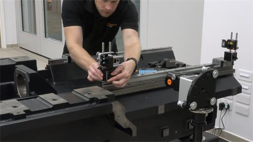 How to measure parallelism with the XK10 alignment laser system